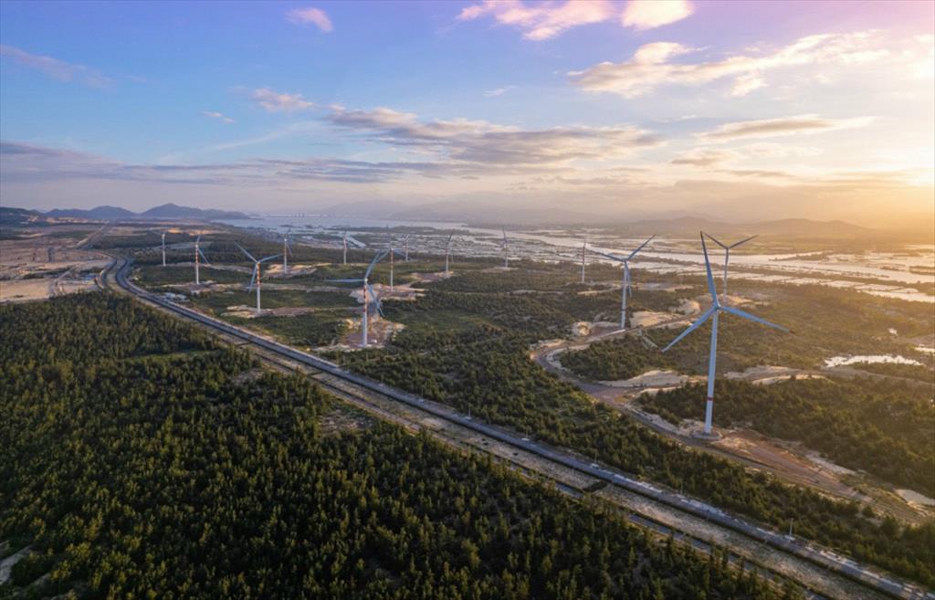 Singaporean Corporation invests over VND 5,700 billion in wind power ...